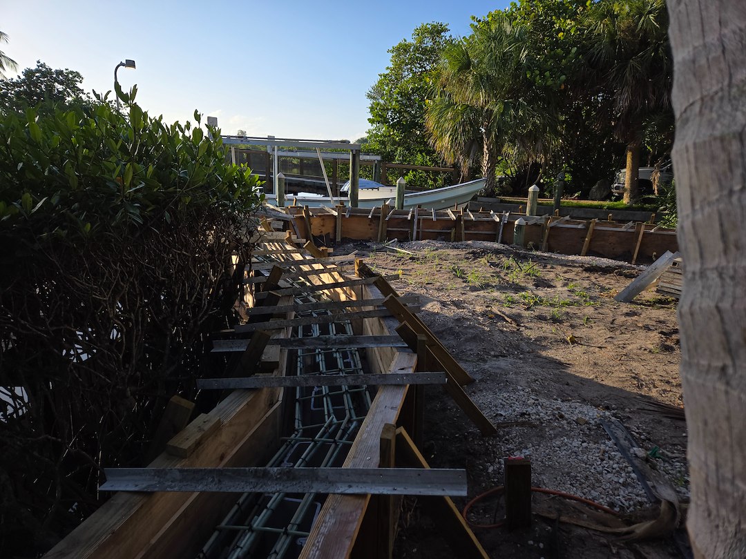 Seawall Construction Project in Sewall’s Point, Florida | Lands End ...